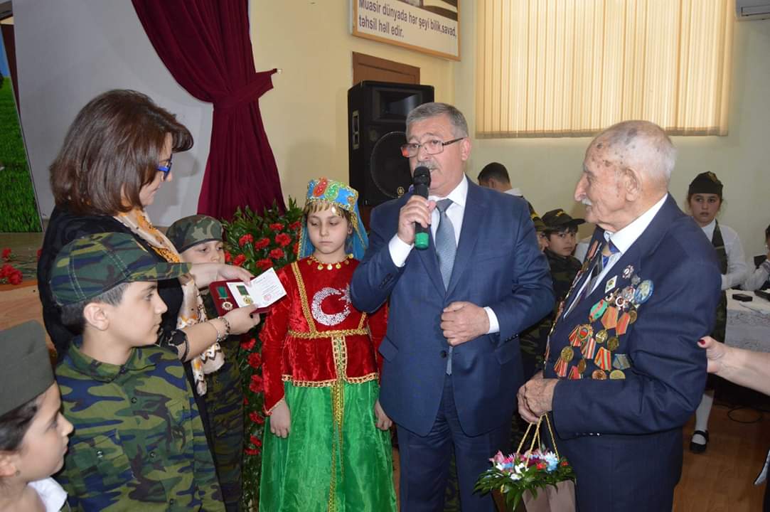 45 saylı məktəbdə “Aprel fədailəri” adlı tədbir keçirilib -FOTOLAR ...