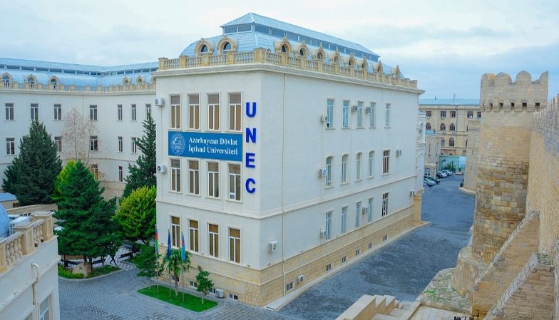 UNEC-də tələbə və məzunlara 400-dən çox vakansiya təklif olunub | AzEdu.az