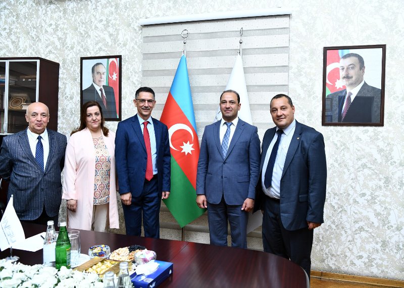 Əlcəzair Neft İnstitutunun nümayəndələri ADNSU-da... | AzEdu.az