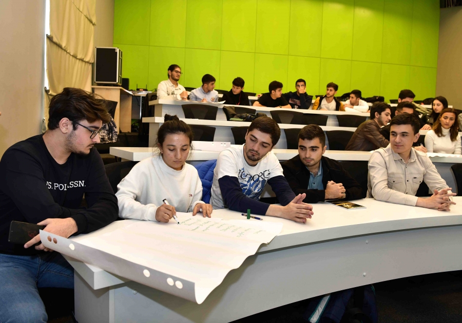 “İnsan resurslarının idarə olunmasına ümumi baxış” – ADNSU-da təlim ...